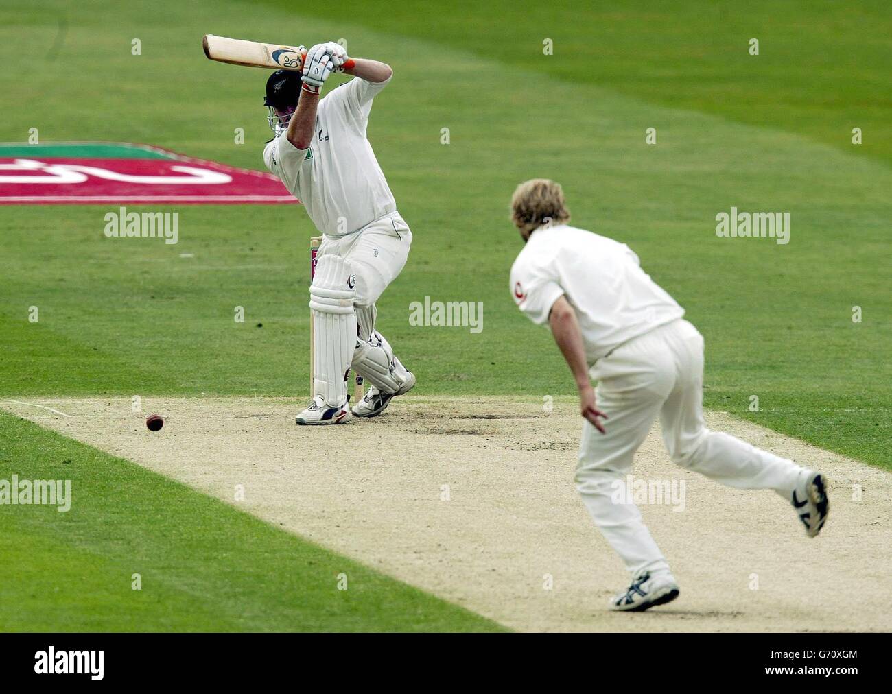 New Zealand's Scott Styris drives a delivery from England's Matthew ...