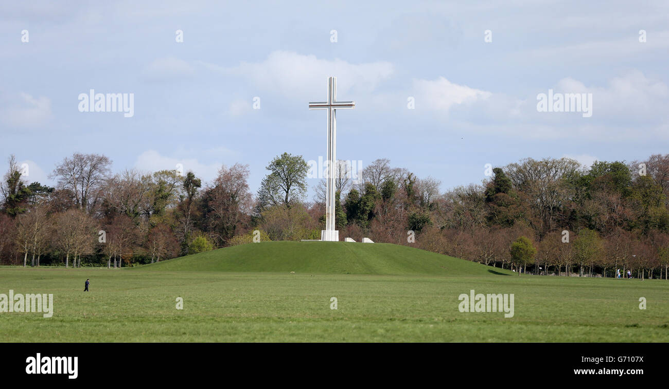 Pope john paul in phoenix park hi-res stock photography and images - Alamy