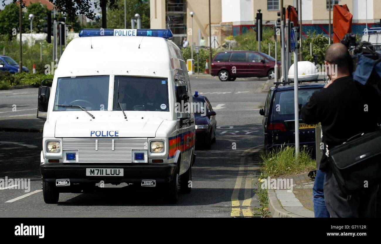 Muslim cleric Abu Hamza arrives under police escort at Belmarsh ...