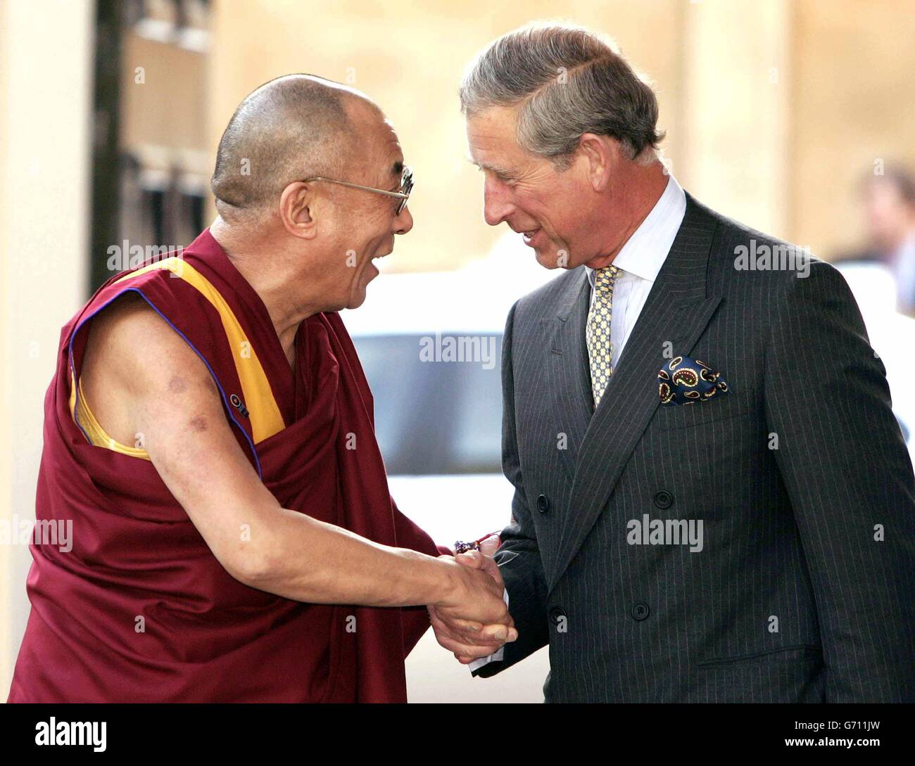 Dalai Lama & Prince of Wales Stock Photo - Alamy