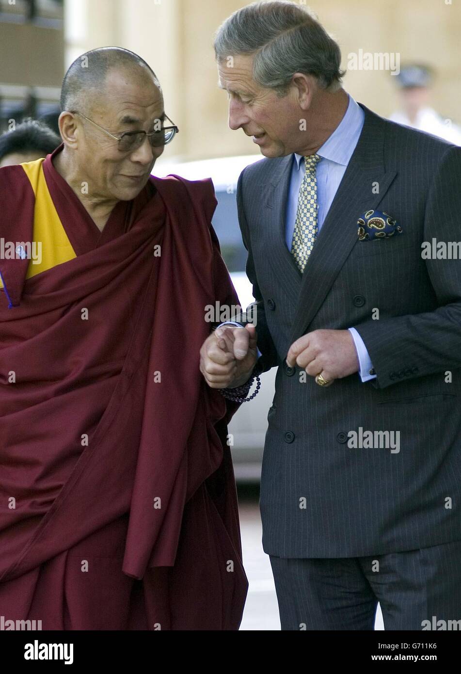 Dalai Lama & Prince of Wales Stock Photo - Alamy