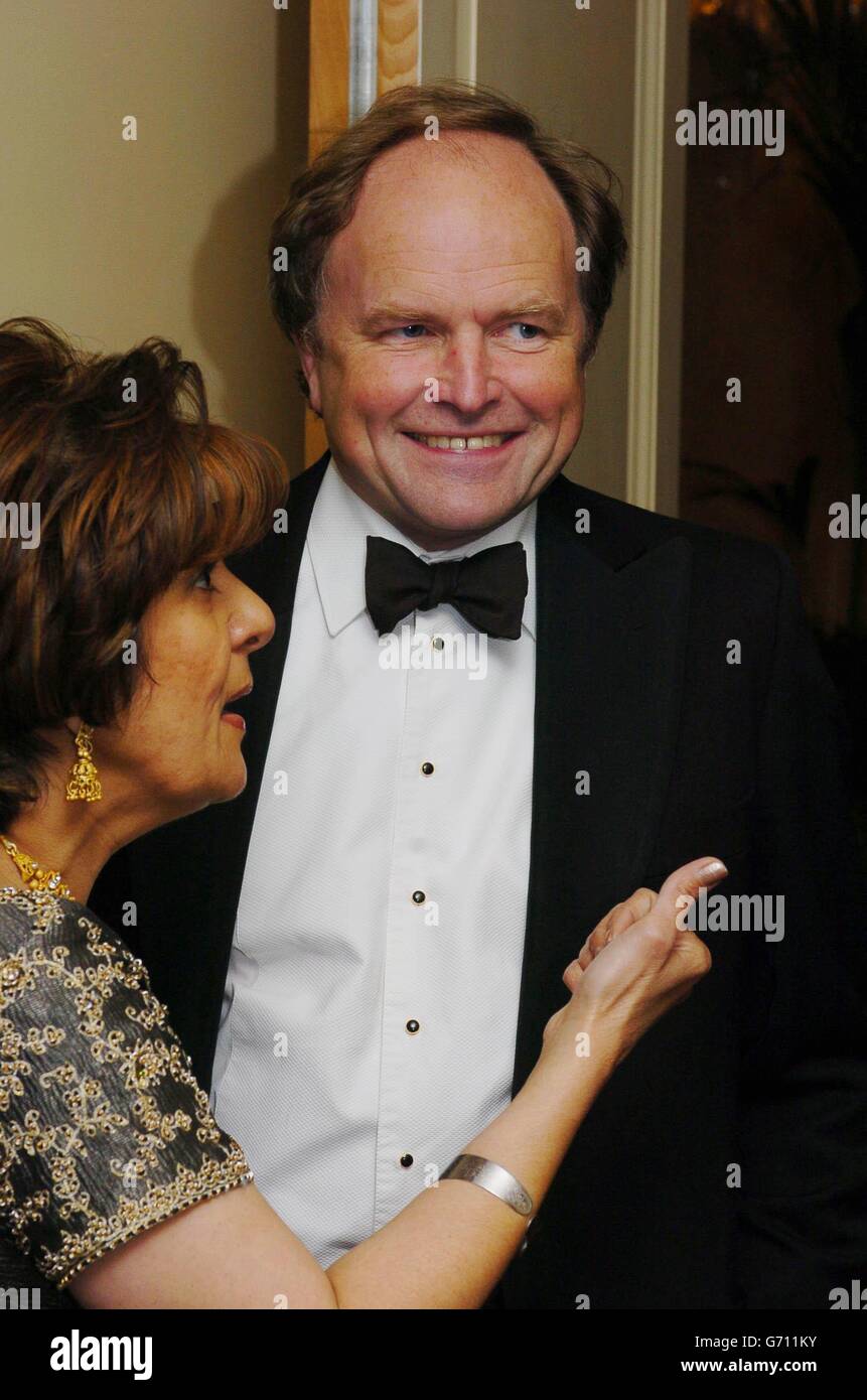 Social asian awards ceremony tv presenter comedian celebrity clive ...