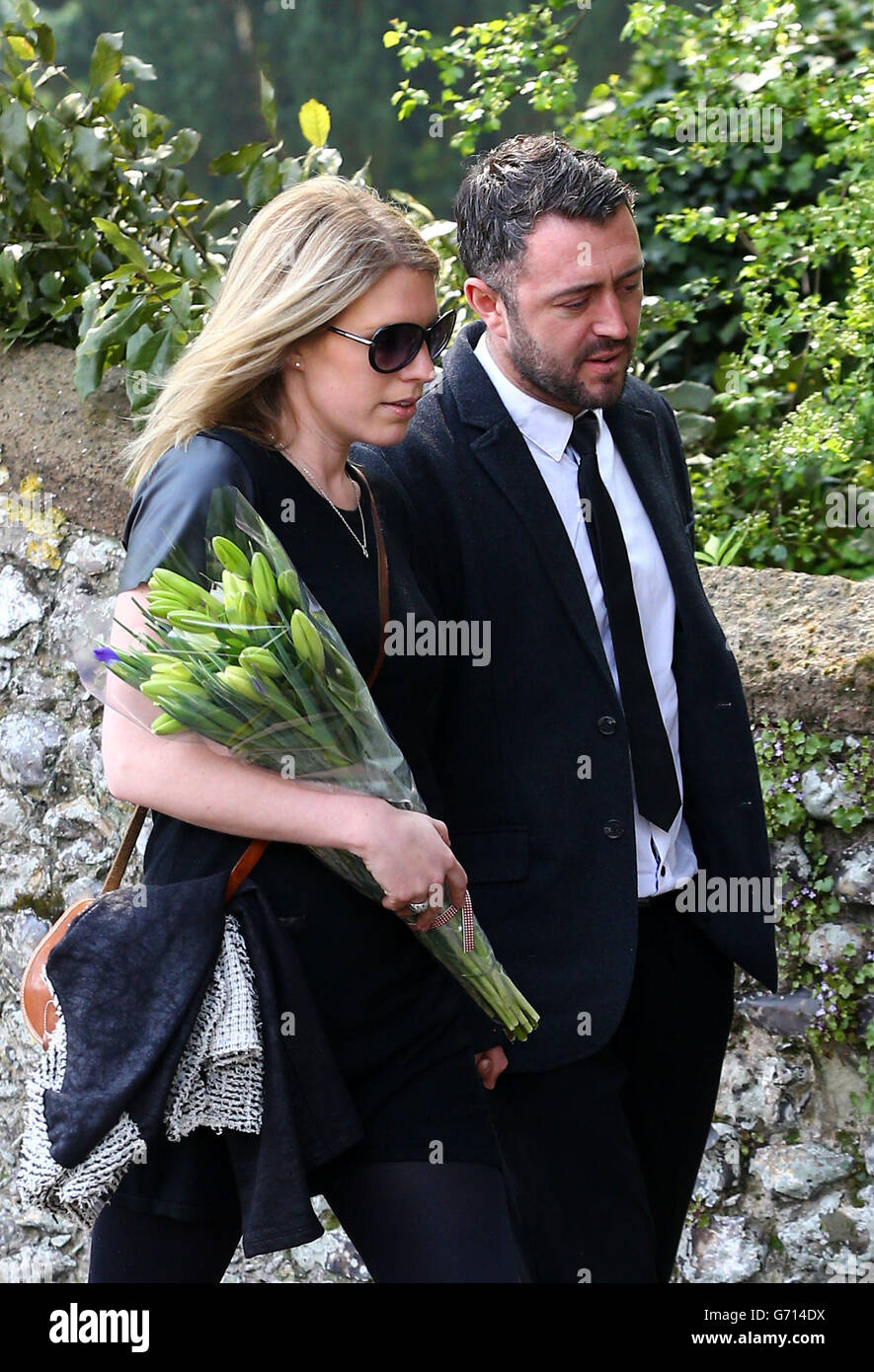 Mourners arrive at St Mary Magdalene and St Lawrence Church in ...