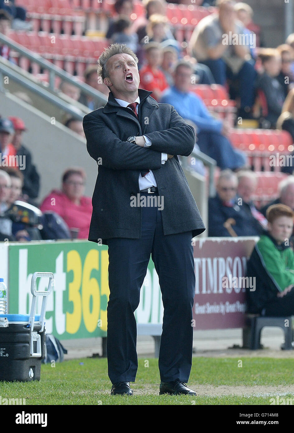 Crewe alexandra football manager steve hi-res stock photography and ...