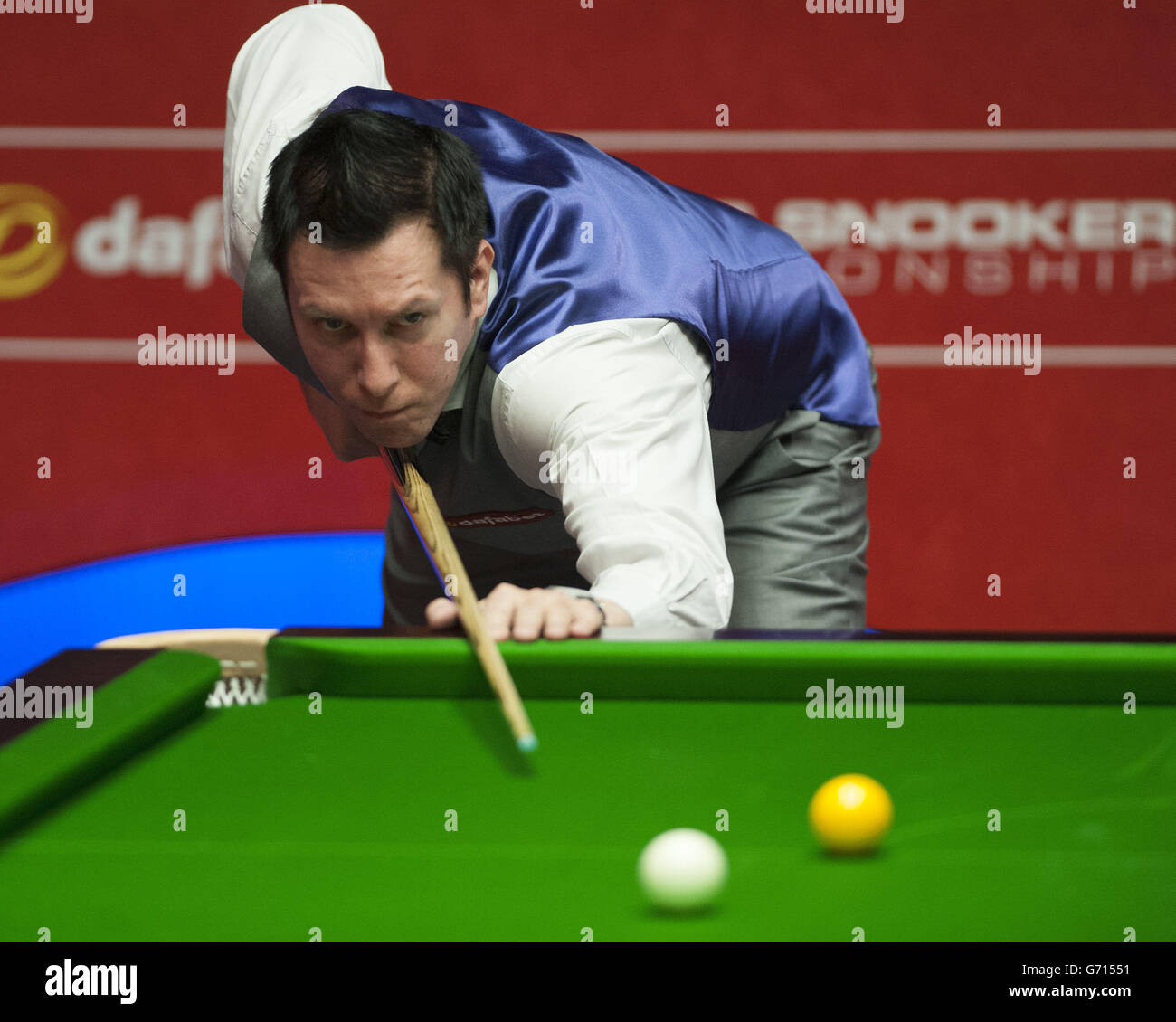 Sport snooker action dominic dale hi-res stock photography and images ...
