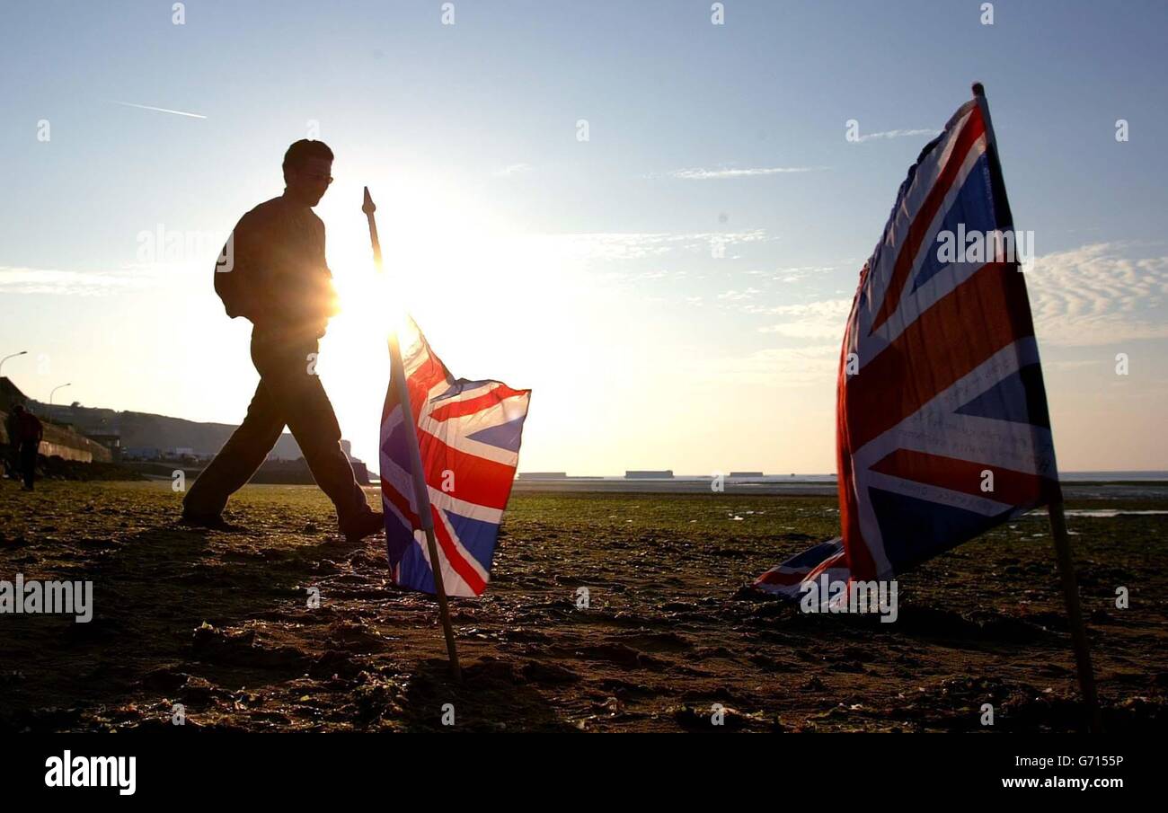 D day normandy silhouette hi-res stock photography and images - Alamy