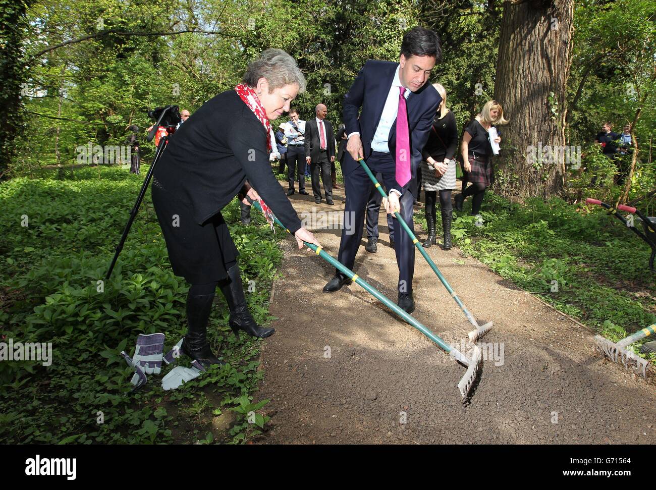 Rosie Winterton MP and Ed Miliband during a visit to The Conservation ...