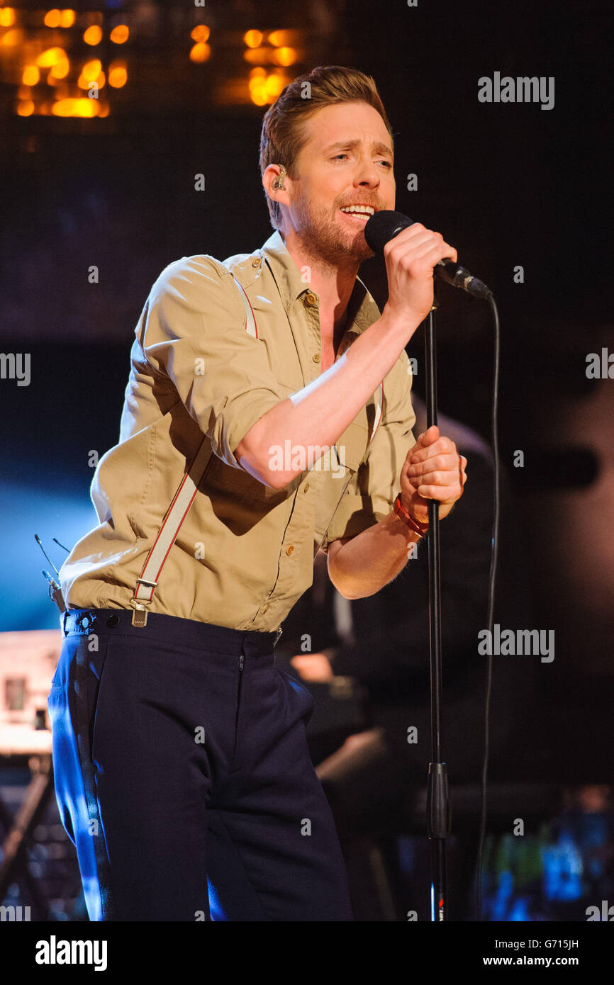 Ricky Wilson of Kaiser Chiefs performs during filming of the Graham ...
