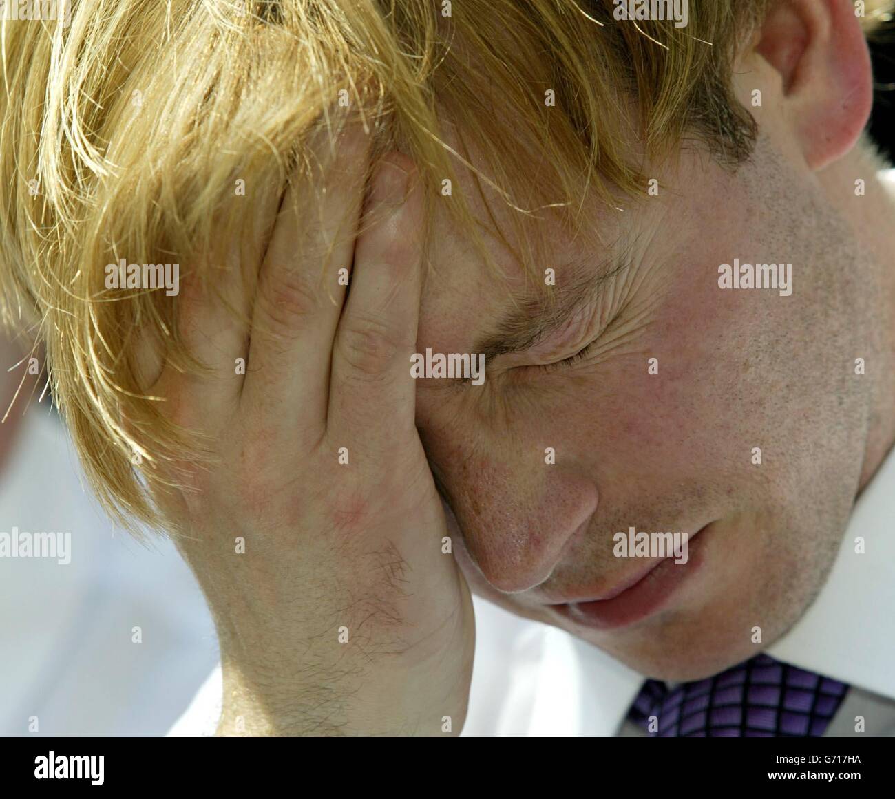 David grimason shows his frustration outside court in izmir hi-res ...