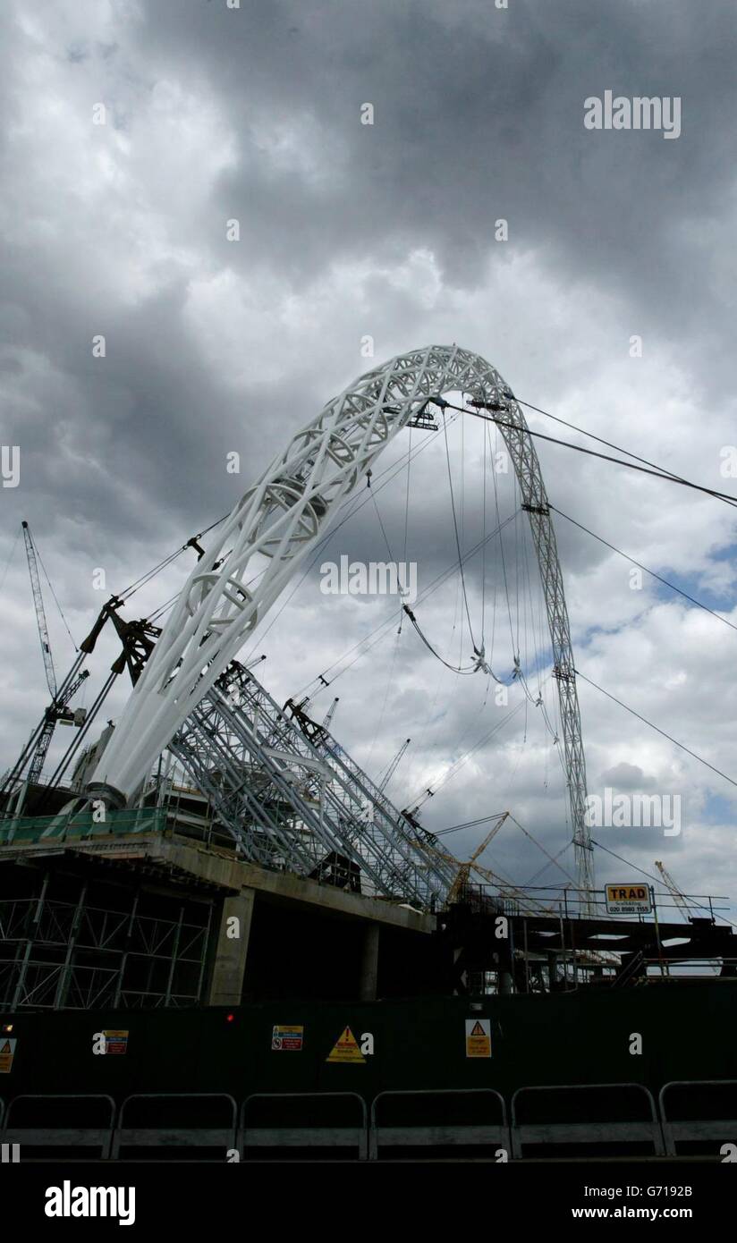 The Wembley Stadium arch Stock Photo - Alamy