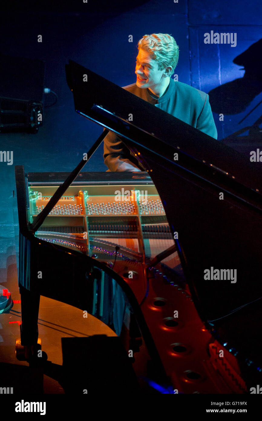 Classic fm live london hi-res stock photography and images - Alamy