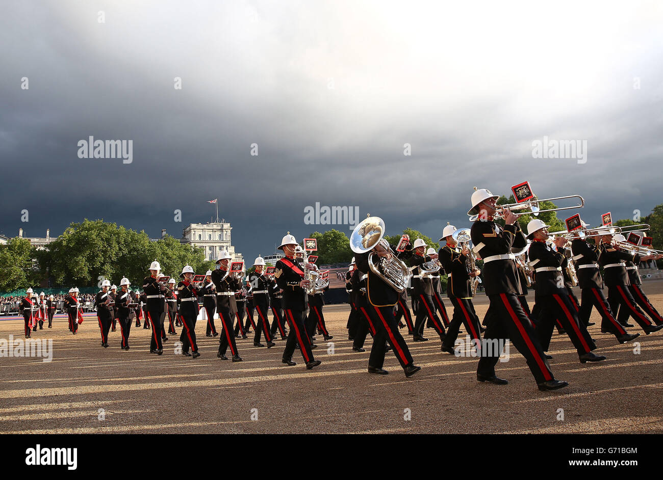 Royal marines 350th anniversary parade hi-res stock photography and ...