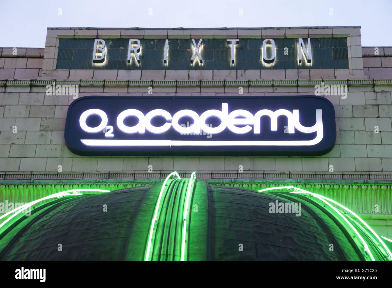 Academy of music hi-res stock photography and images - Alamy