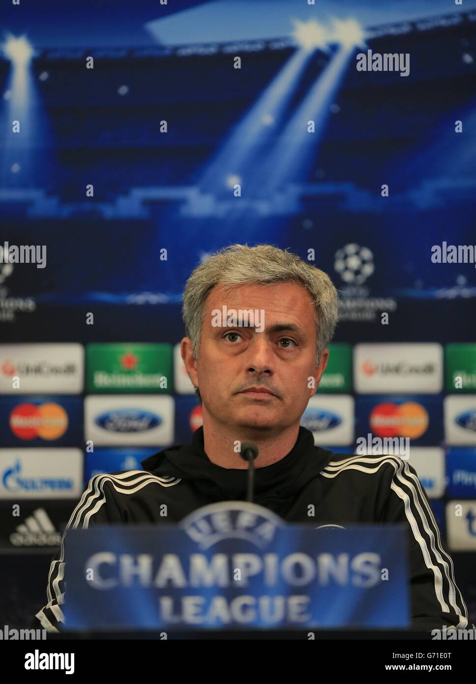 Chairs press conference before game hi-res stock photography and images ...