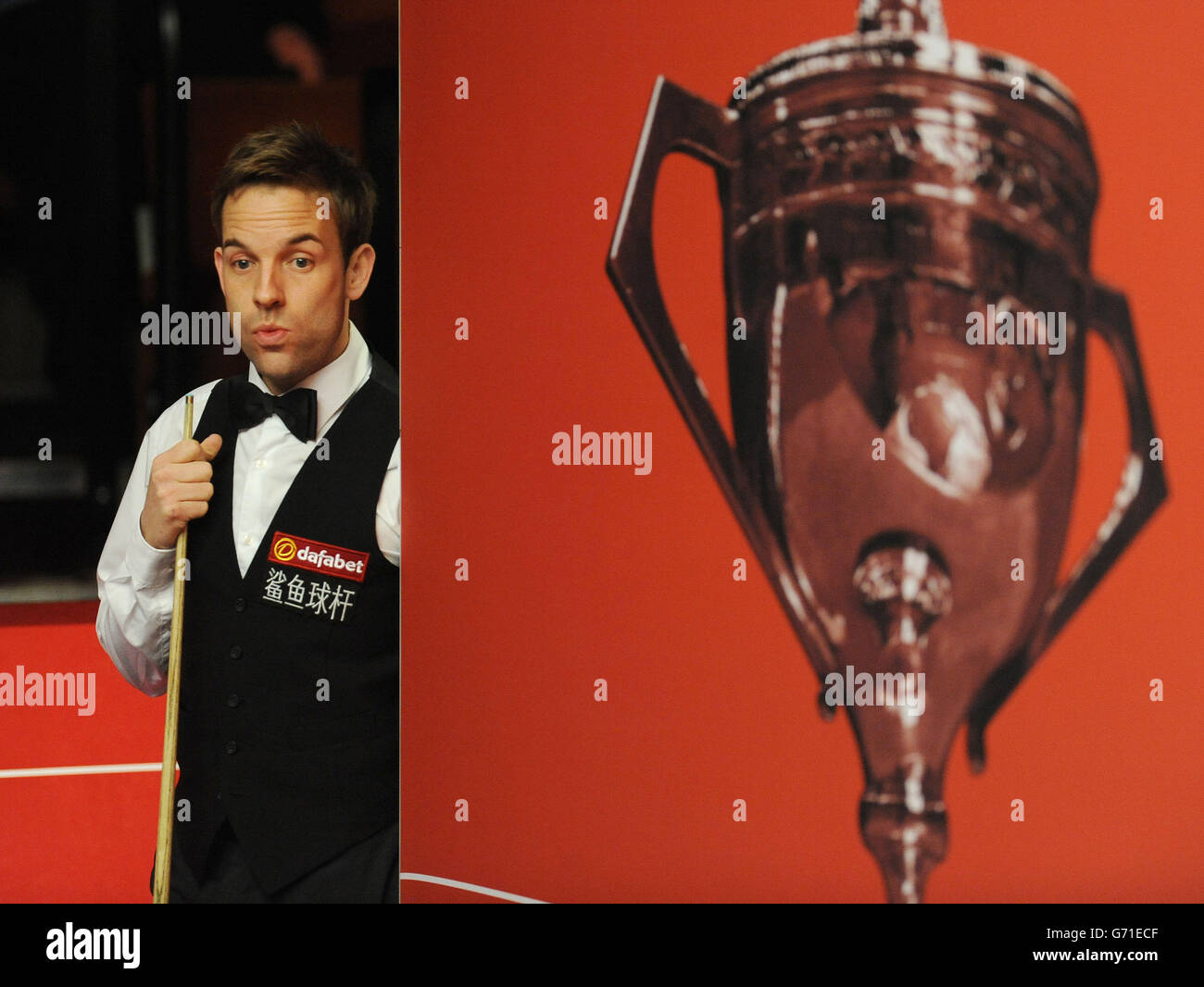 Ali carter looks on hi-res stock photography and images - Alamy