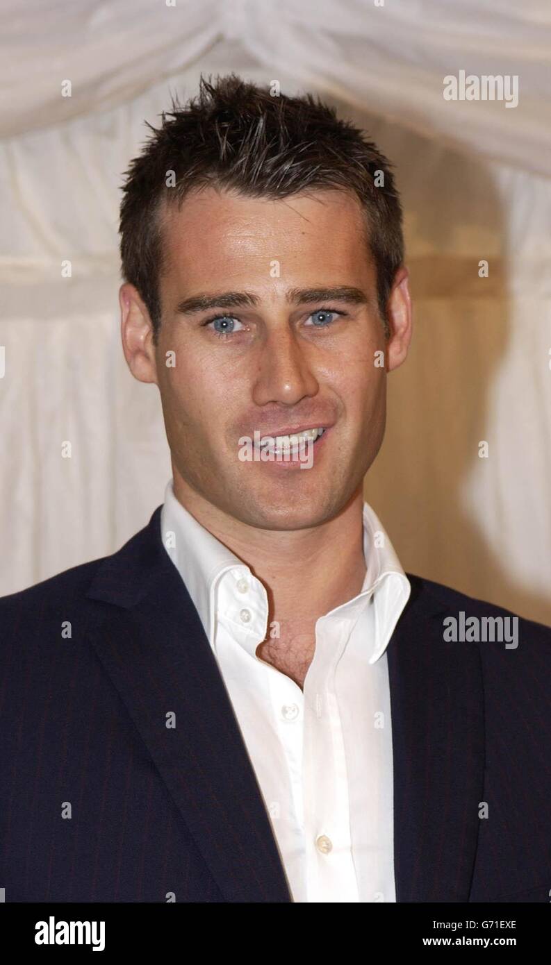 Television reality tv cooking food restraunt celebrity presenter tim ...