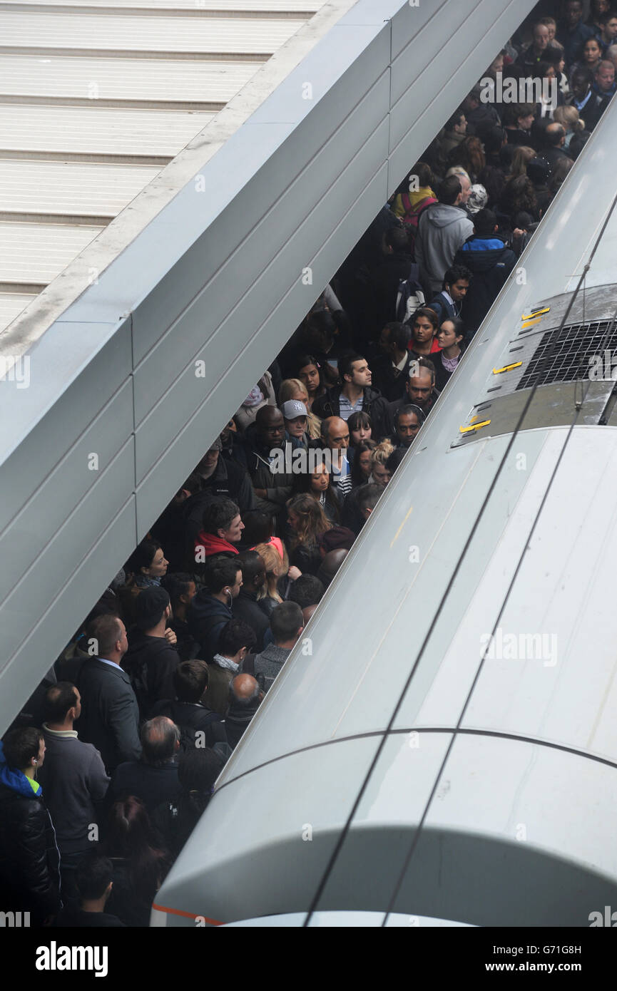 Dlr strike hi-res stock photography and images - Alamy