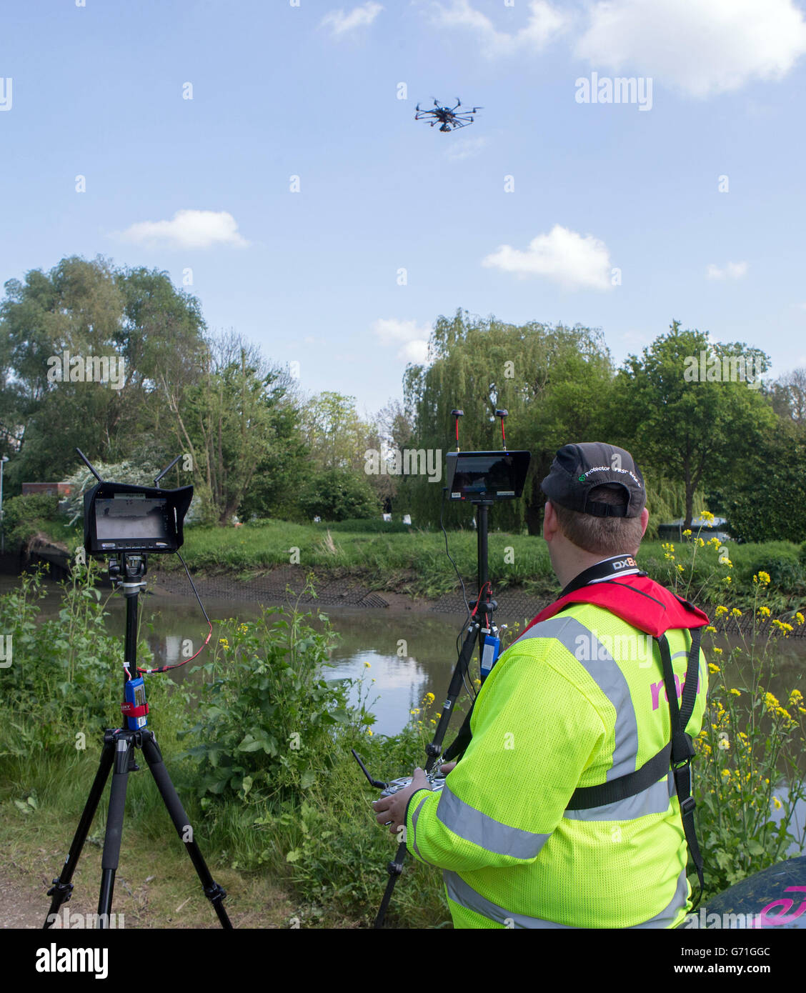 River Mole flood damage check Stock Photo - Alamy