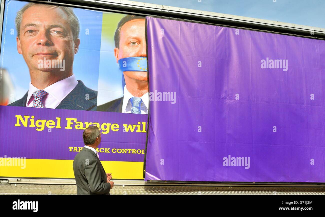 Unveiling new campaign poster hi-res stock photography and images - Alamy