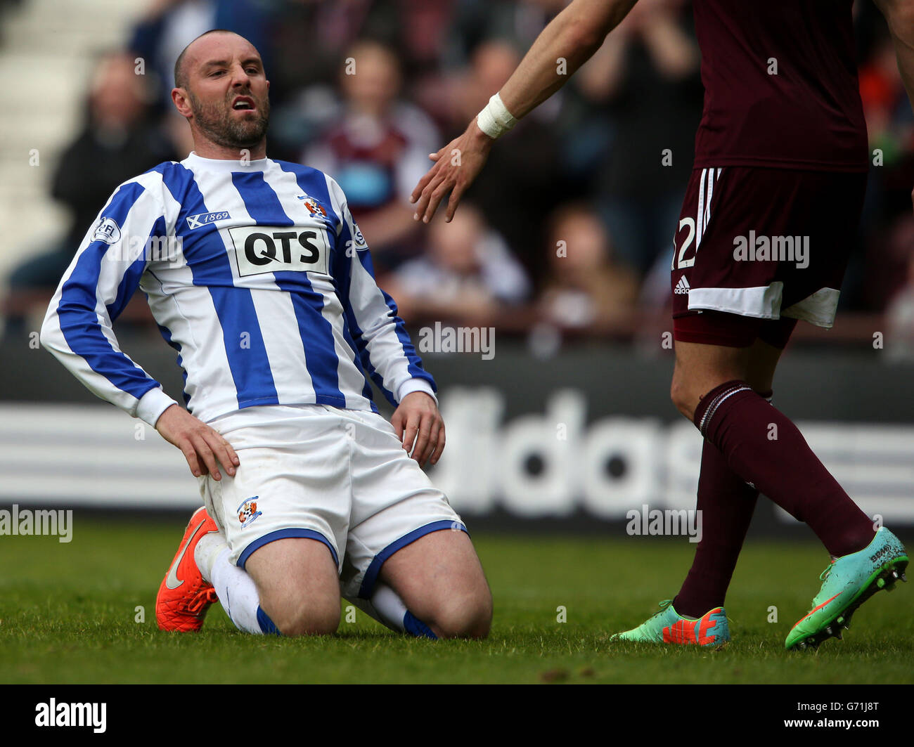Soccer scottish premiership heart of midlothian v kilmarnock tynecastle stadium hi-res stock ...