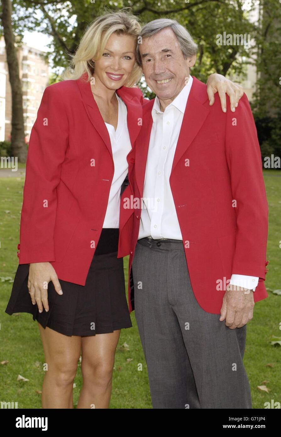 1966 world cup england hi-res stock photography and images - Alamy