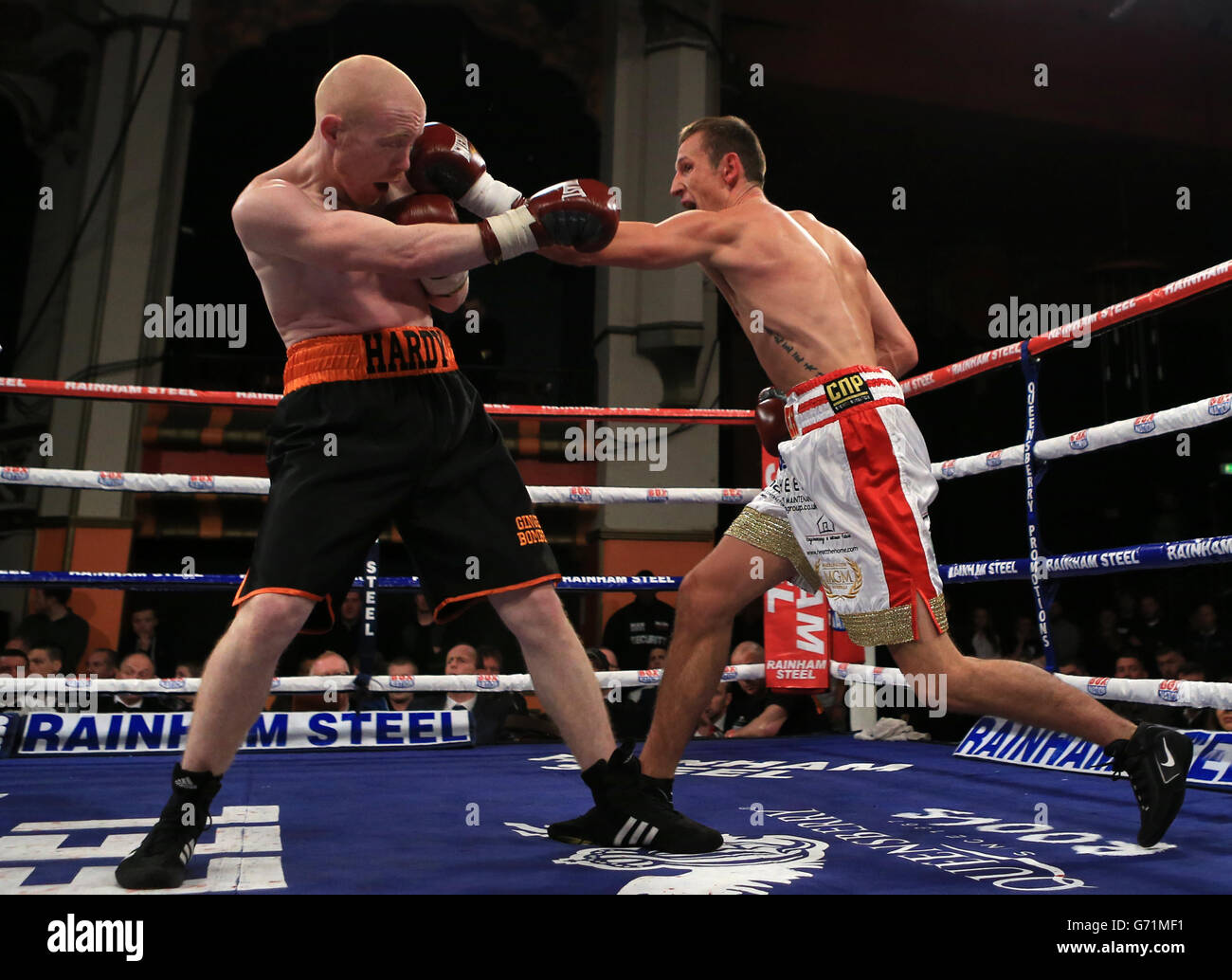 Boxing stalker hi-res stock photography and images - Alamy