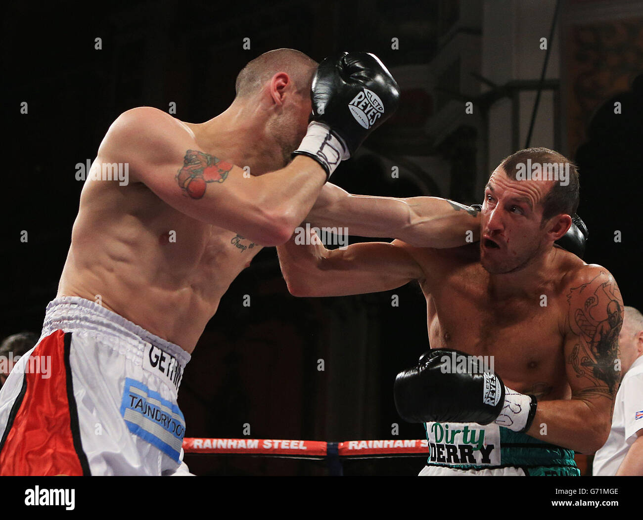 Martin Gethin (left) and Derry Mathews during the British Lightweight ...