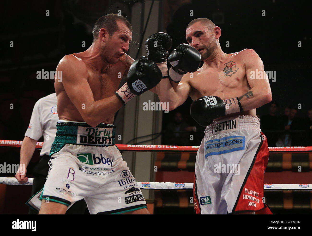 Boxing - Liverpool Olympia. Martin Gethin (right) and Derry Mathews ...