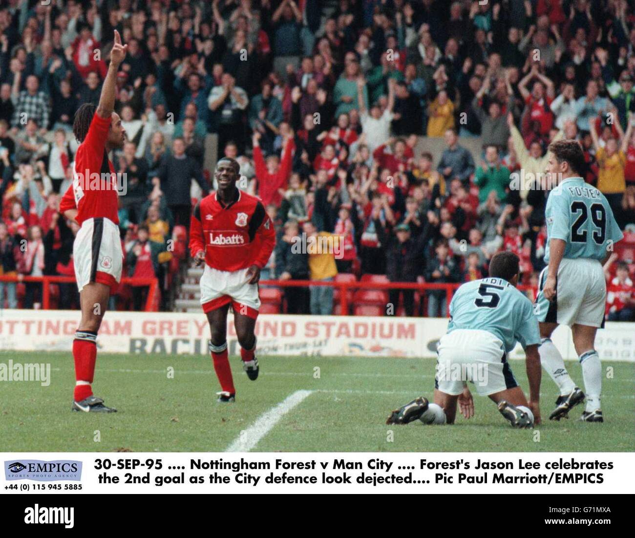 Jason lee nottingham forest hi-res stock photography and images - Alamy