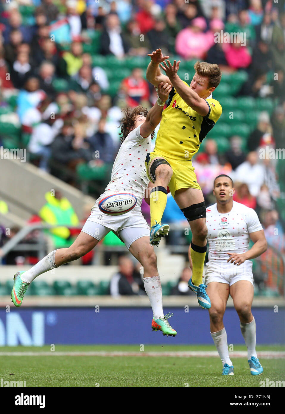 England's James Rodwell (left) challenges Australia's Cameron Clark in ...