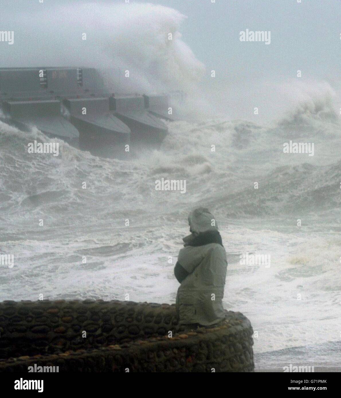 Lashing hi-res stock photography and images - Alamy