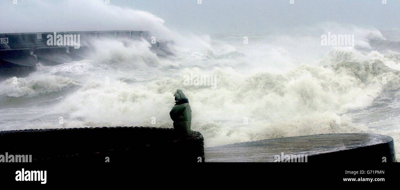 Gusting winds hi-res stock photography and images - Alamy