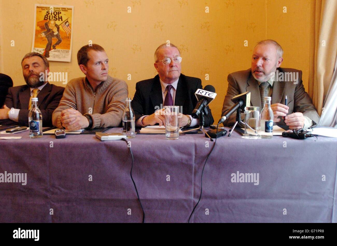 Ireland Stop Bush Campaign Stock Photo - Alamy