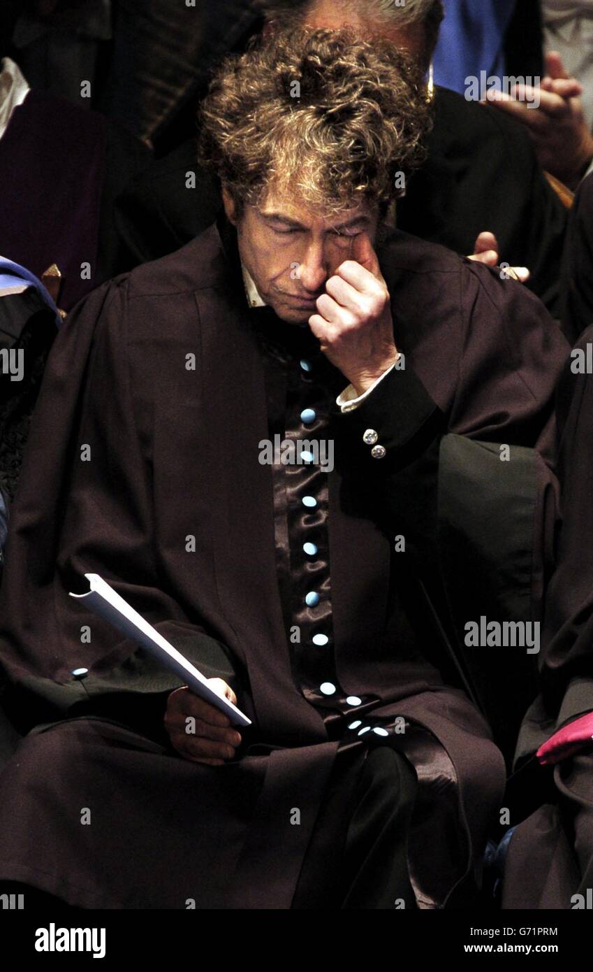 Rock legend Bob Dylan on the stage of the University of St Andrews ...
