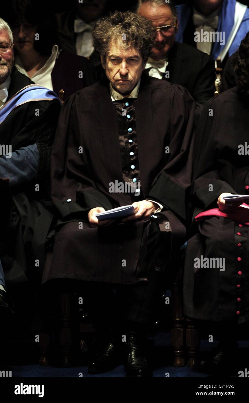 Rock legend Bob Dylan on the stage of the University of St Andrews ...
