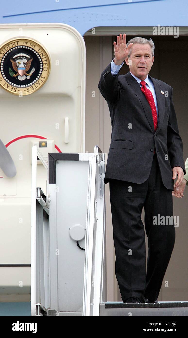 George W Bush Piange