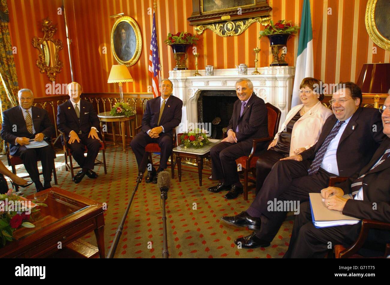 President Bush visit to Ireland Stock Photo - Alamy