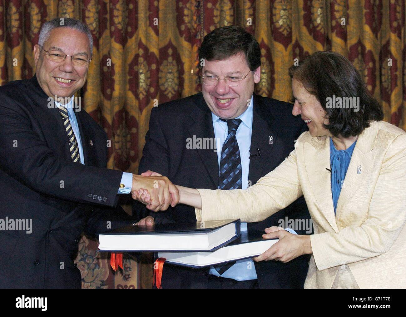 The US Secretary of State Colin Powell (left) with Brian Cowan, the ...
