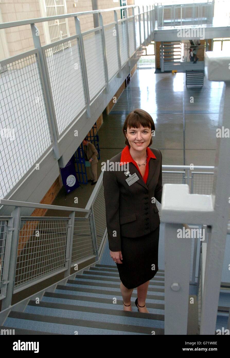 HMP Bronzefield Women's Prison Stock Photo - Alamy