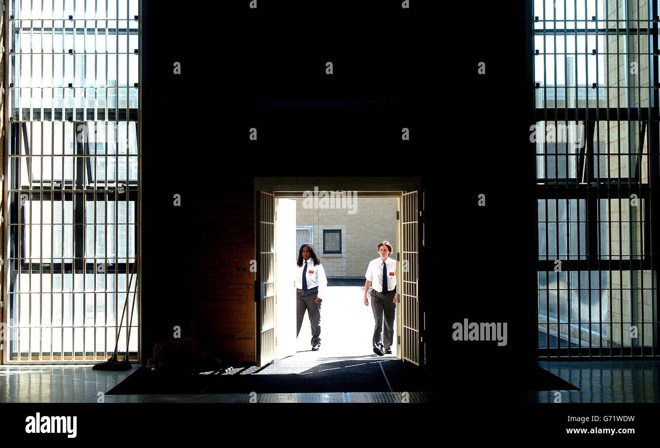 Hmp bronzefield prison hi-res stock photography and images - Alamy