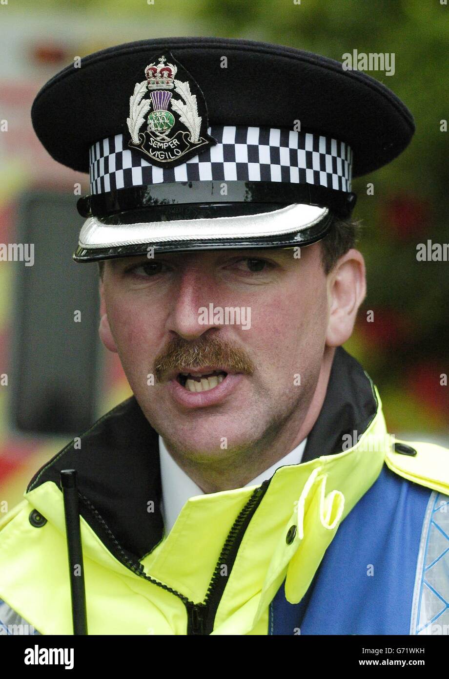 Inspector Donald Jenks from Fife Constabulary briefing the media at the ...