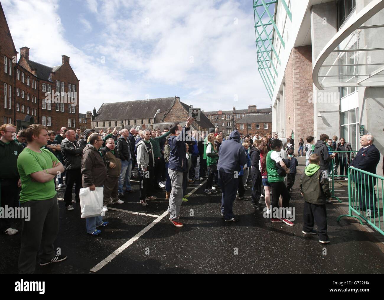 Easter road football stadium hi-res stock photography and images - Alamy