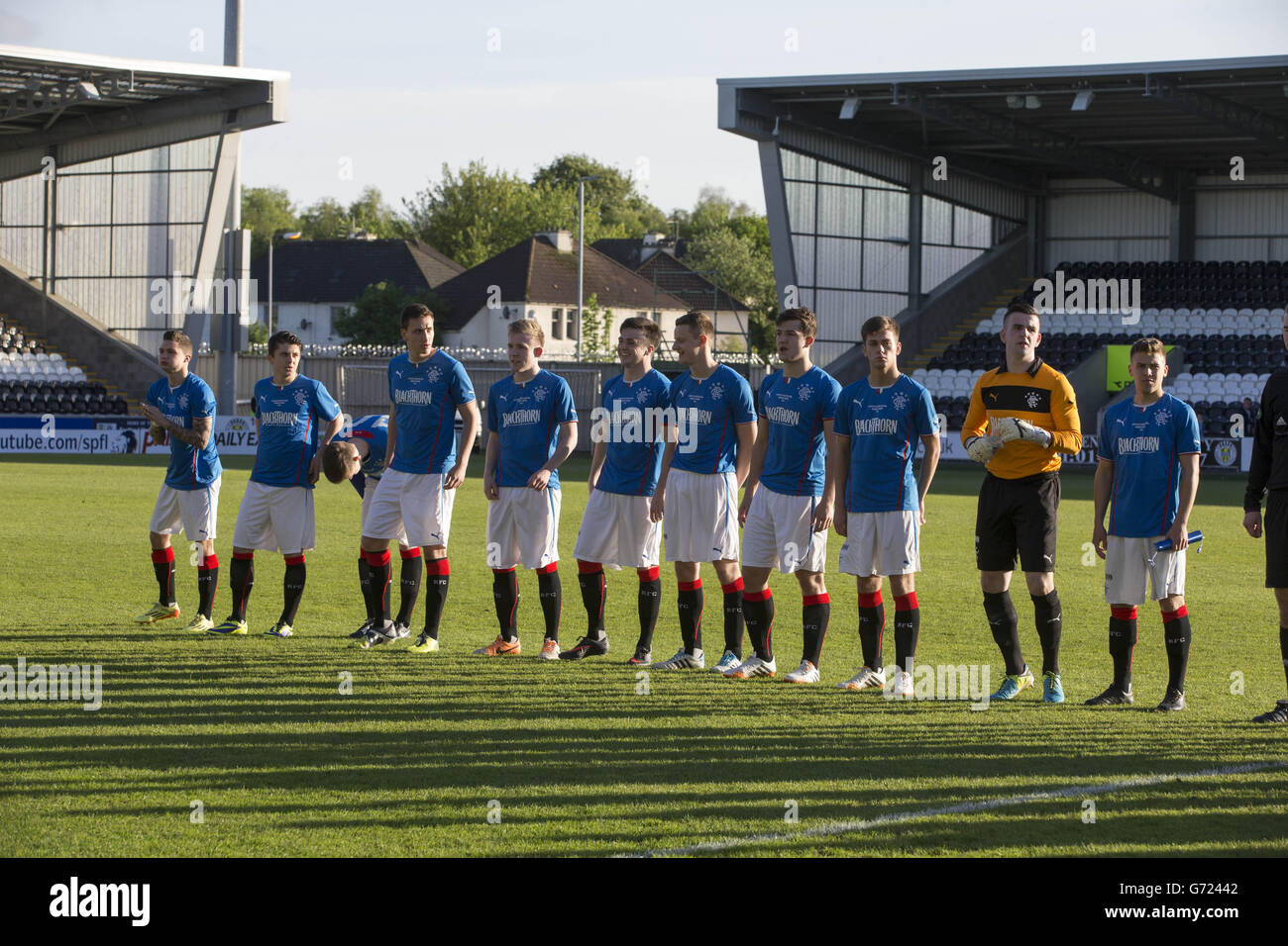St mirren team line up hi-res stock photography and images - Alamy