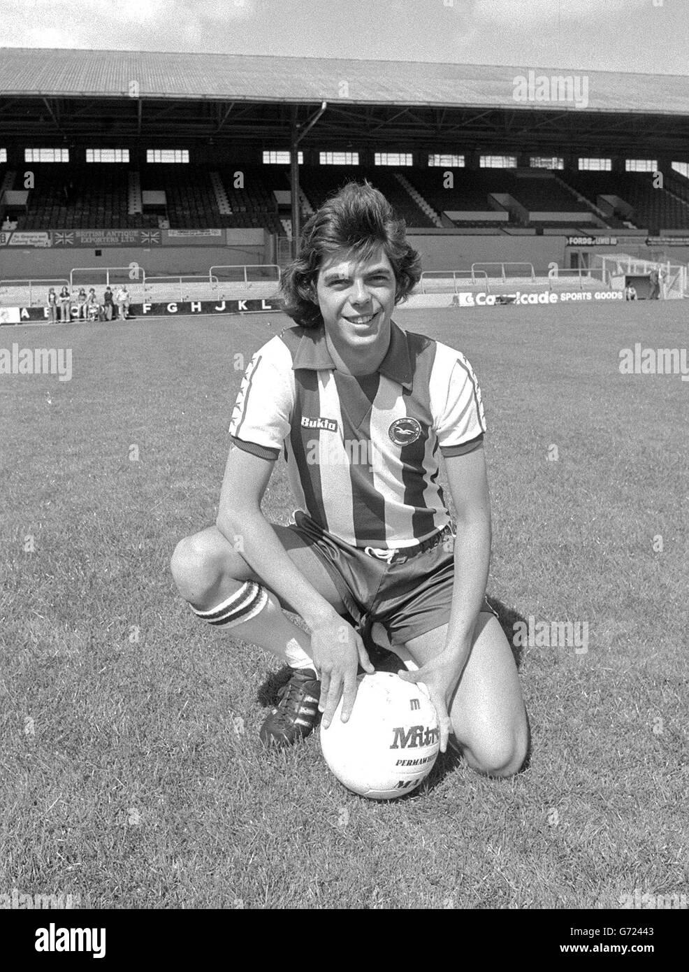 Brighton striker peter ward hi-res stock photography and images - Alamy