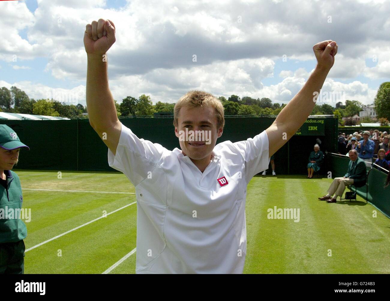 Mark Hilton celebrates victory over Albert Costa Stock Photo - Alamy