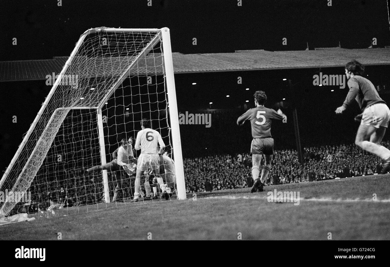 Chelsea v leeds replay 1970 hi-res stock photography and images - Alamy