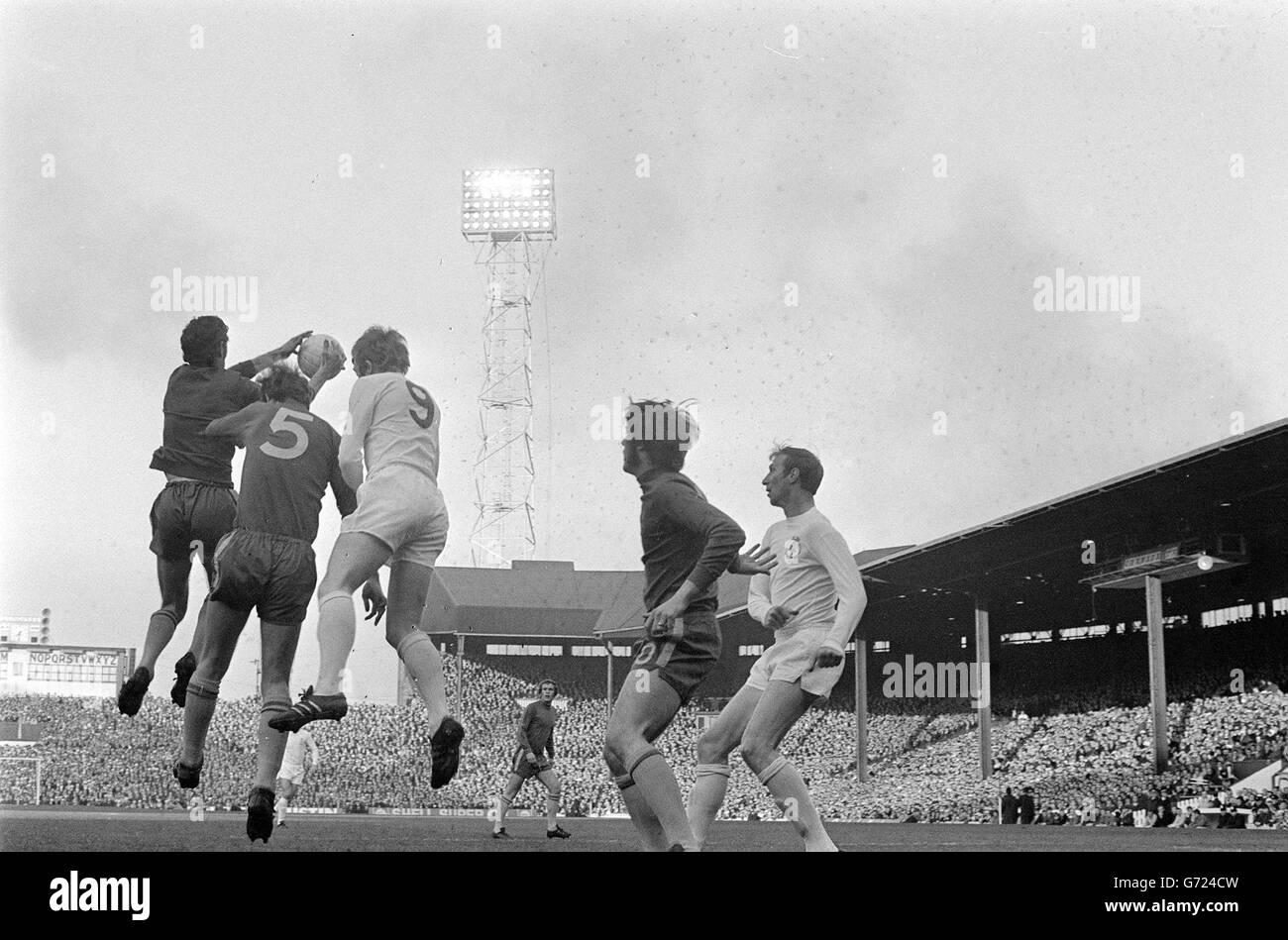 1970 chelsea fa cup final trafford hi-res stock photography and images ...