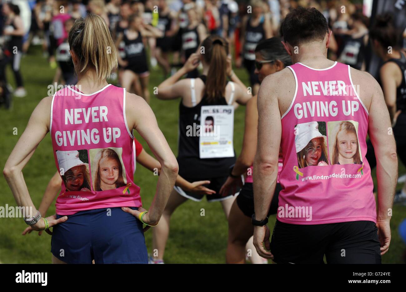 Kate and Gerry McCann warm up before running in the Missing People ...