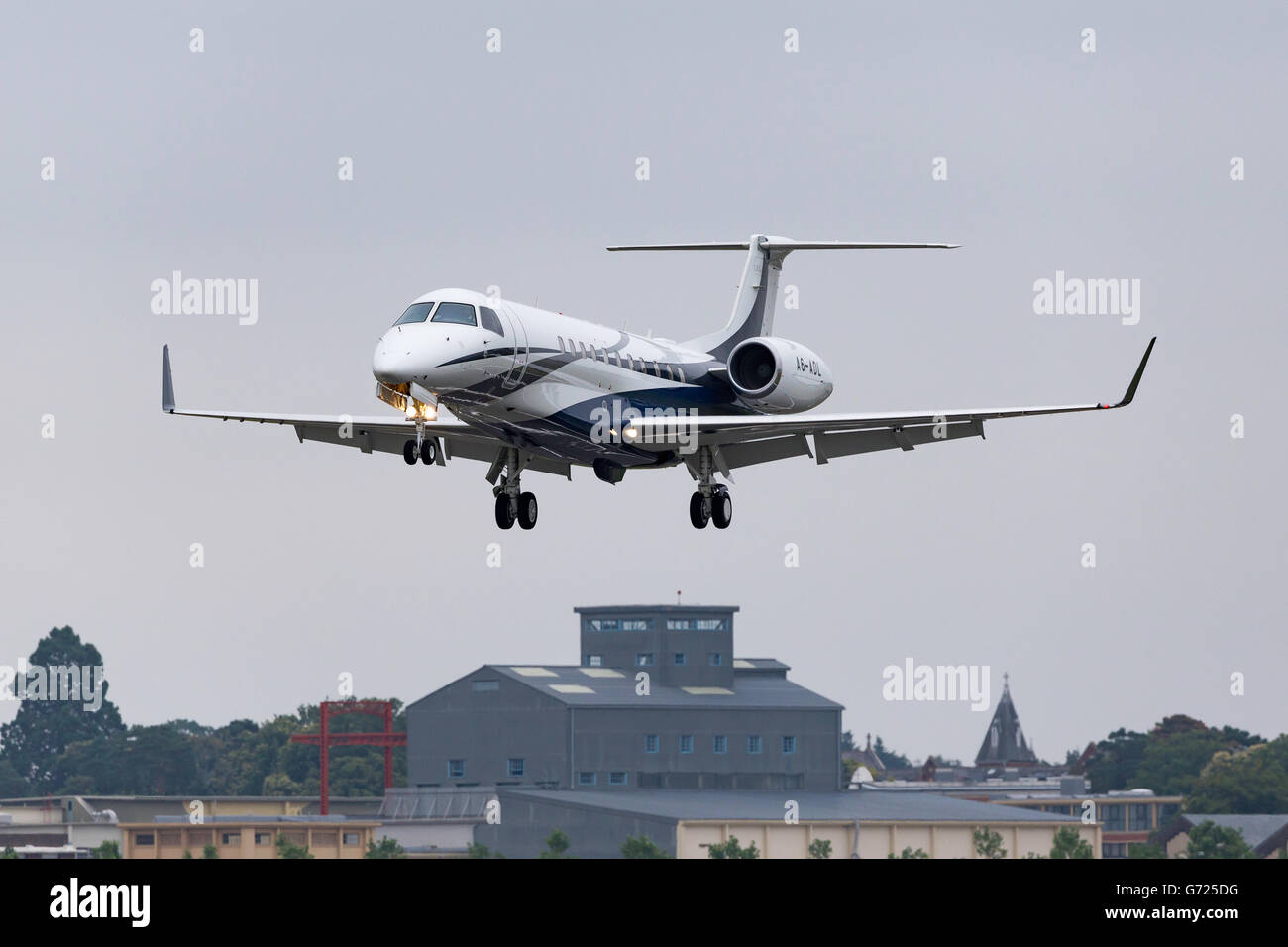 Embraer legacy hi-res stock photography and images - Alamy
