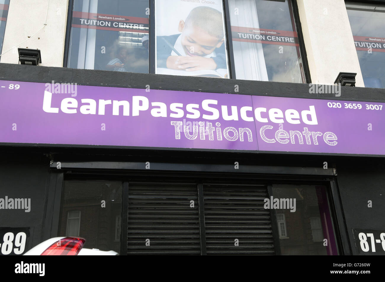 School investigation hi-res stock photography and images - Alamy